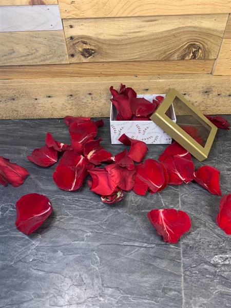 Real rose petals store